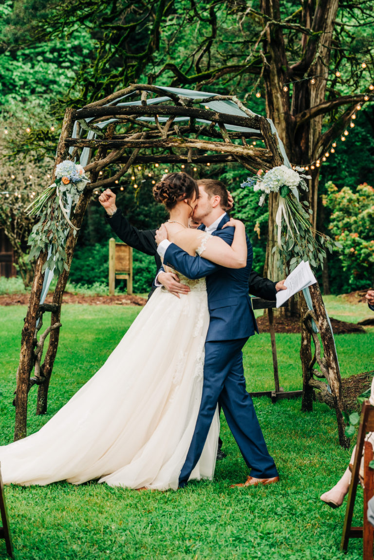 Leatherwood Mountains Wedding | Rachel & David DeLine Photography